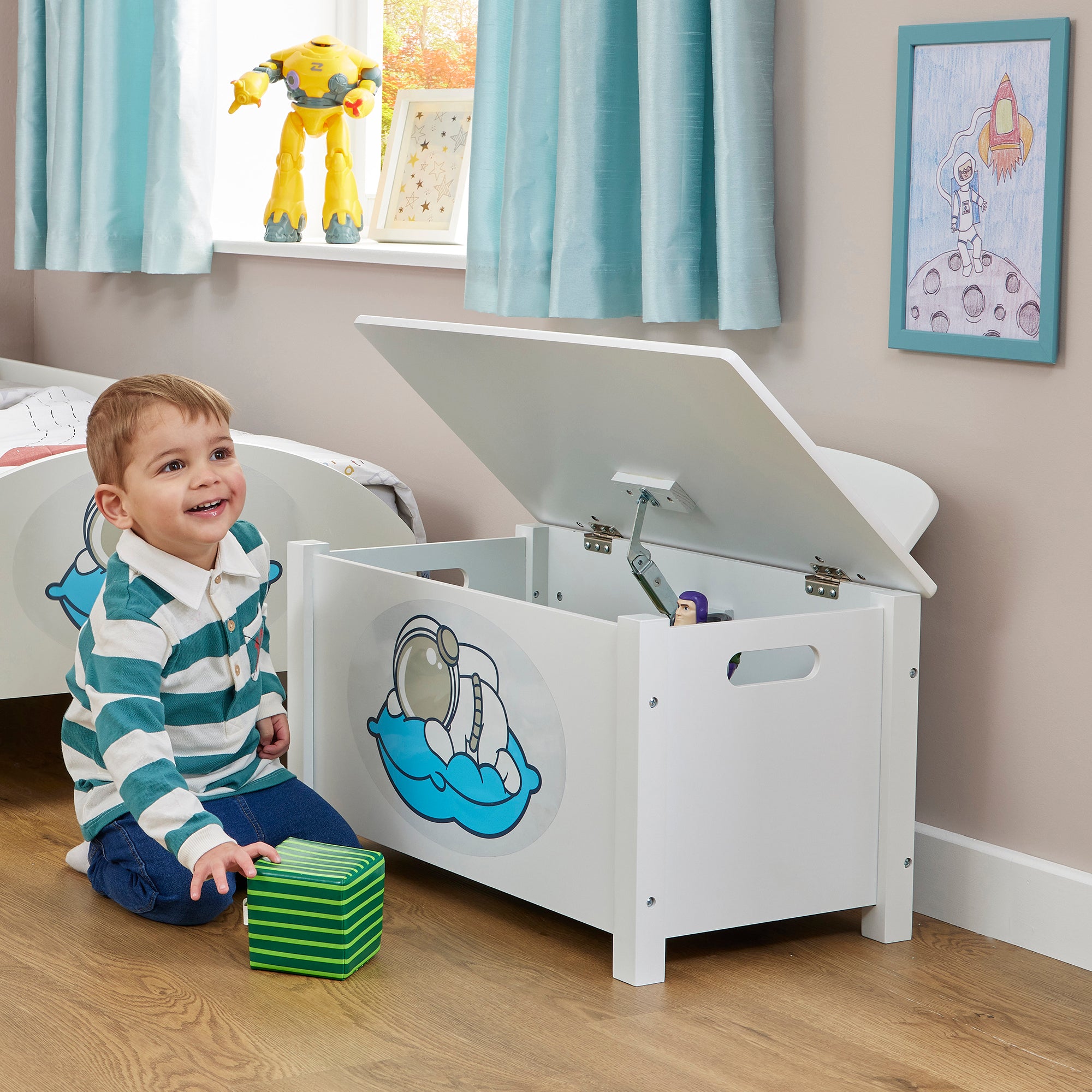 Boys toy bin store